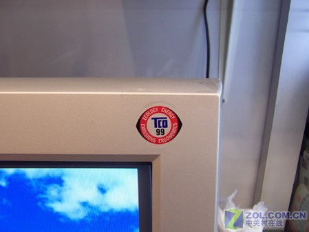 不抢就没了！LG经典17纯平仅售919_LG F710B_液晶显示器行情-中关村在线