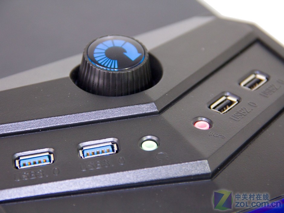 全力以赴现经典 评技展洛奇M702机箱-第4页-机箱电源-ZOL中关村在线