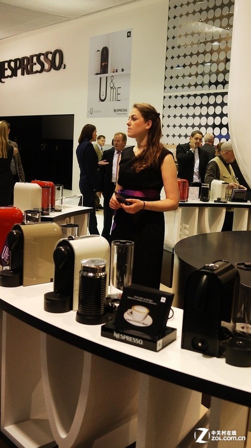 胶囊式设计 nespresso咖啡机亮相IFA_中关村在线